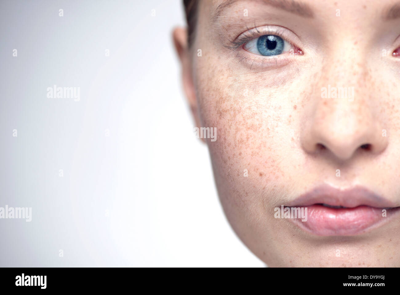 Close up beautiful womans lips hi-res stock photography and images - Alamy