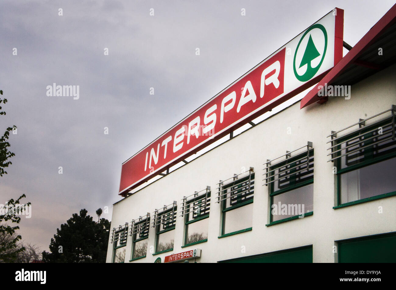 Interspar supermarket, logo Stock Photo - Alamy