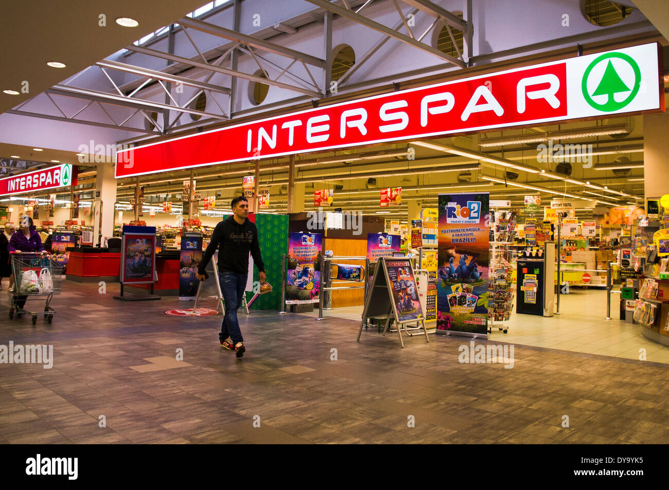Interspar supermarket, logo, cash Stock Photo - Alamy