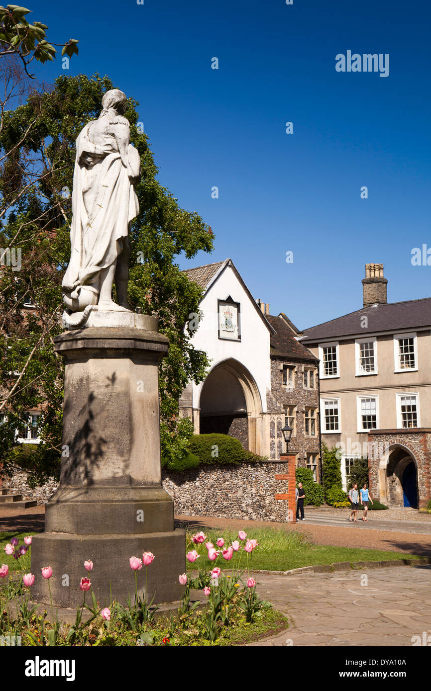Norwich gates hi-res stock photography and images - Alamy