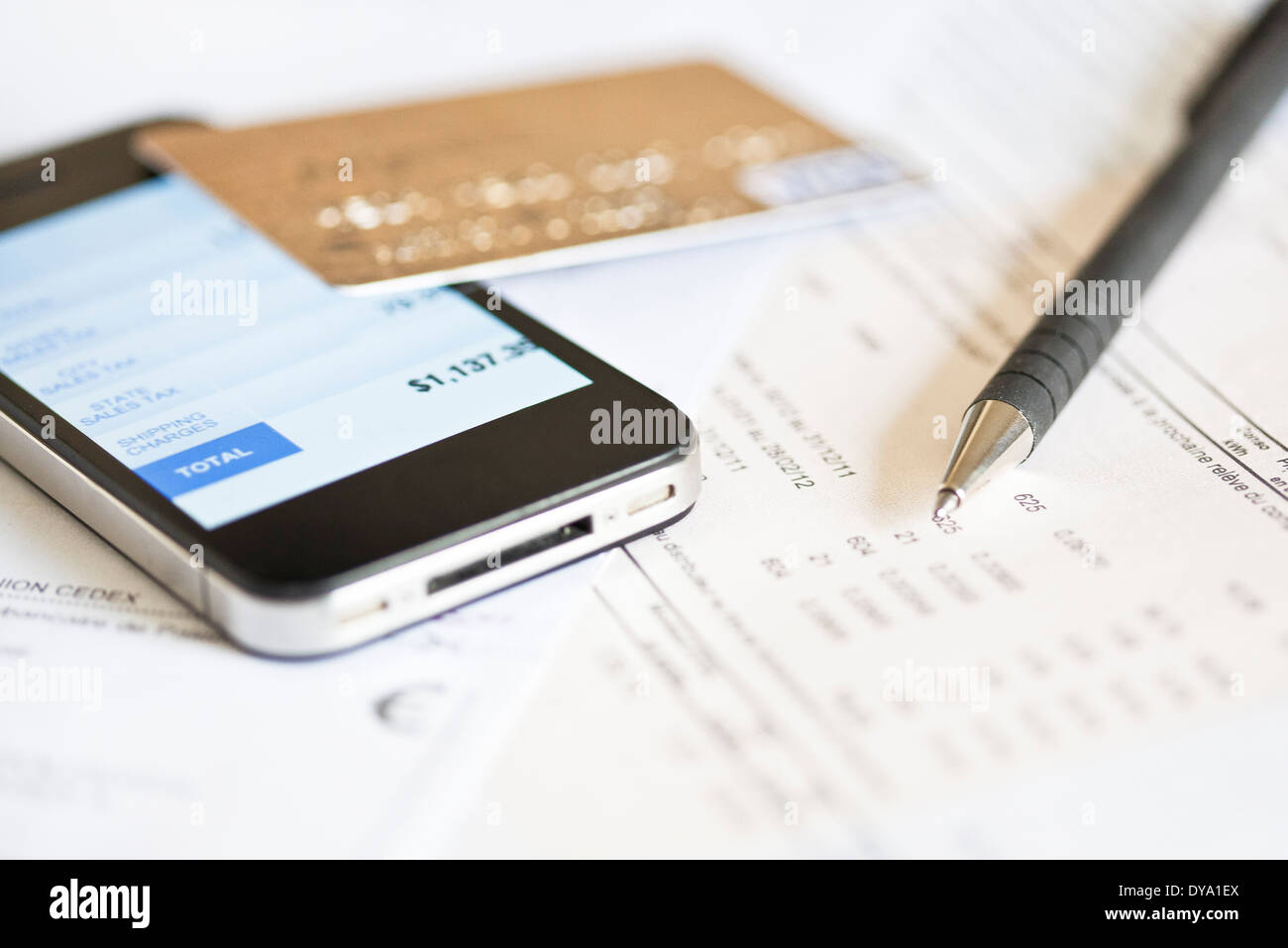 Banking devices hi-res stock photography and images - Alamy