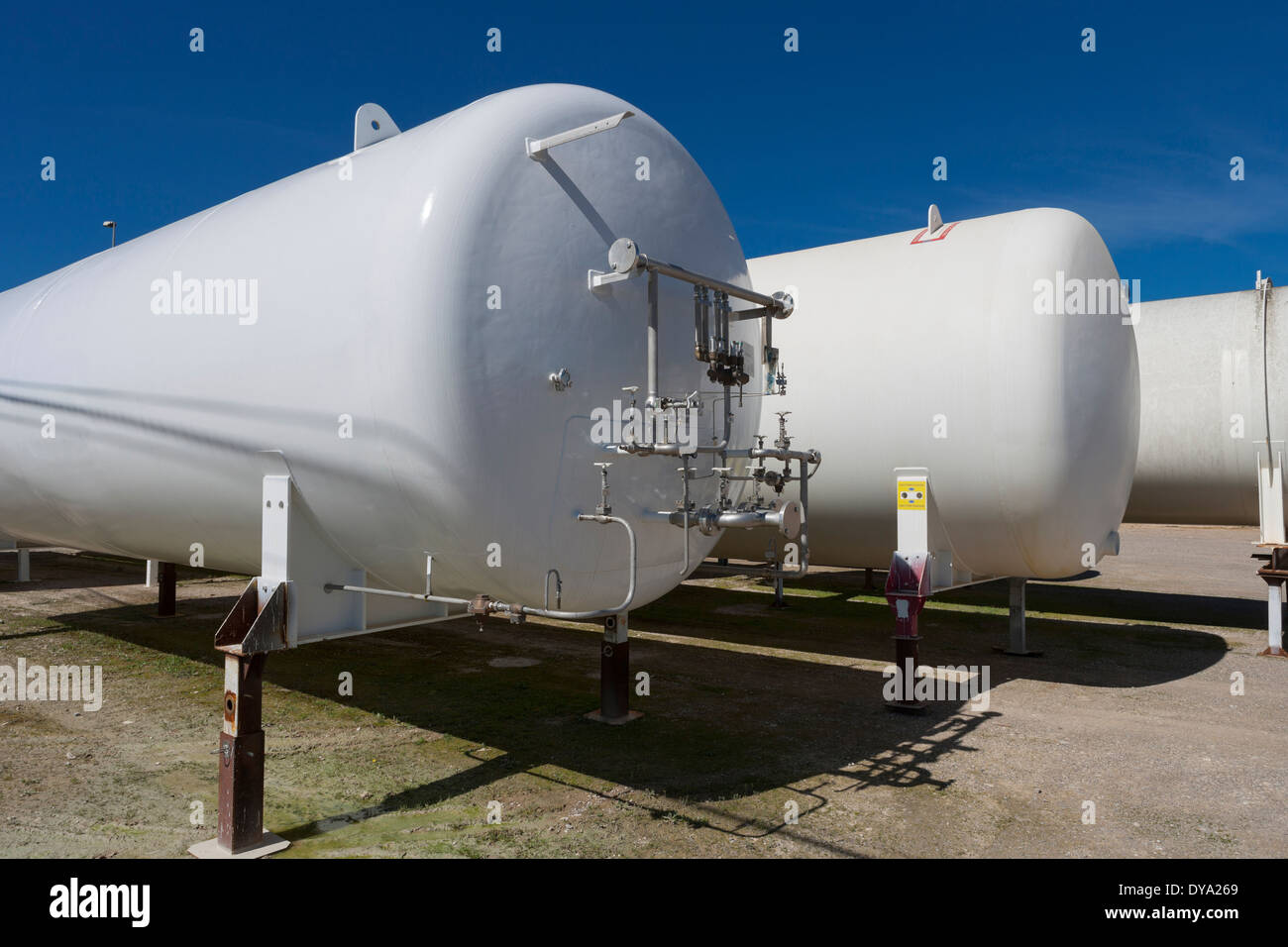 Chemical containers hi-res stock photography and images - Alamy