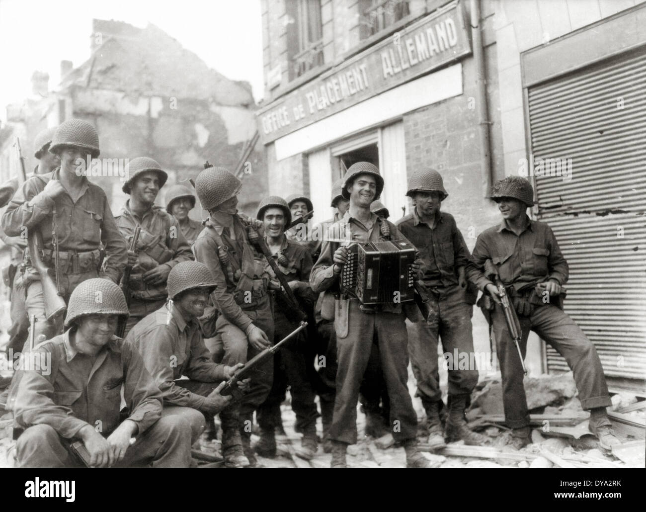 WW II historical war world war second world war operation Overlord ...