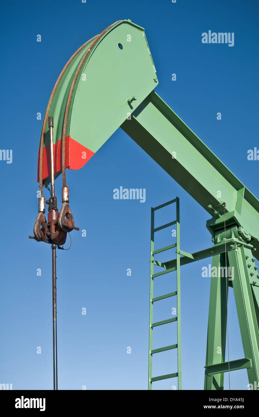 Oil rig production blue sky hi-res stock photography and images - Alamy
