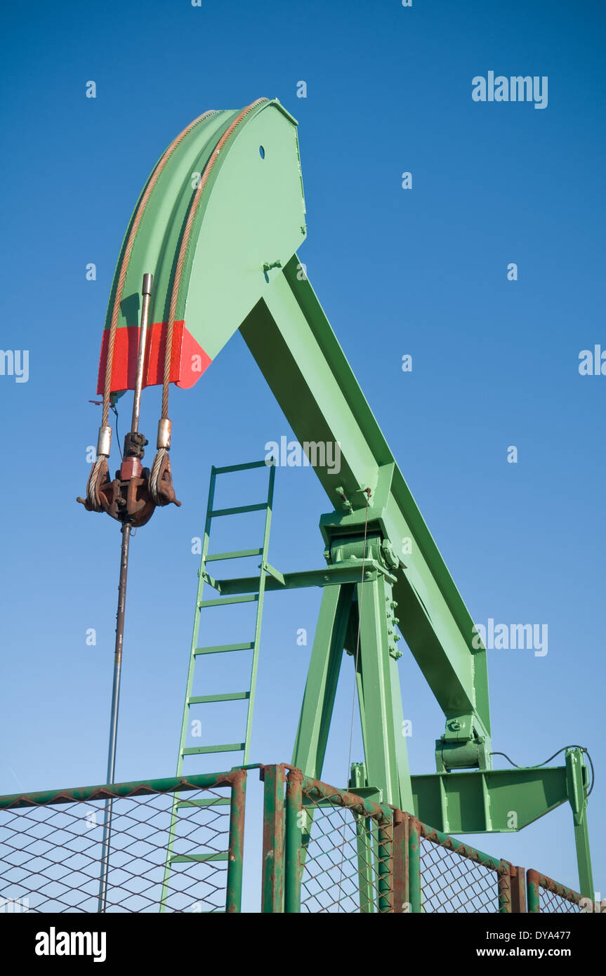 Oil rig production blue sky hi-res stock photography and images - Alamy