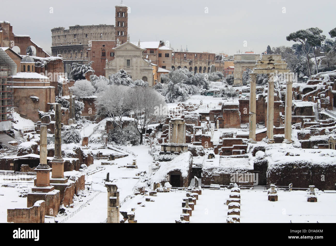 Rome with snow hi-res stock photography and images - Alamy