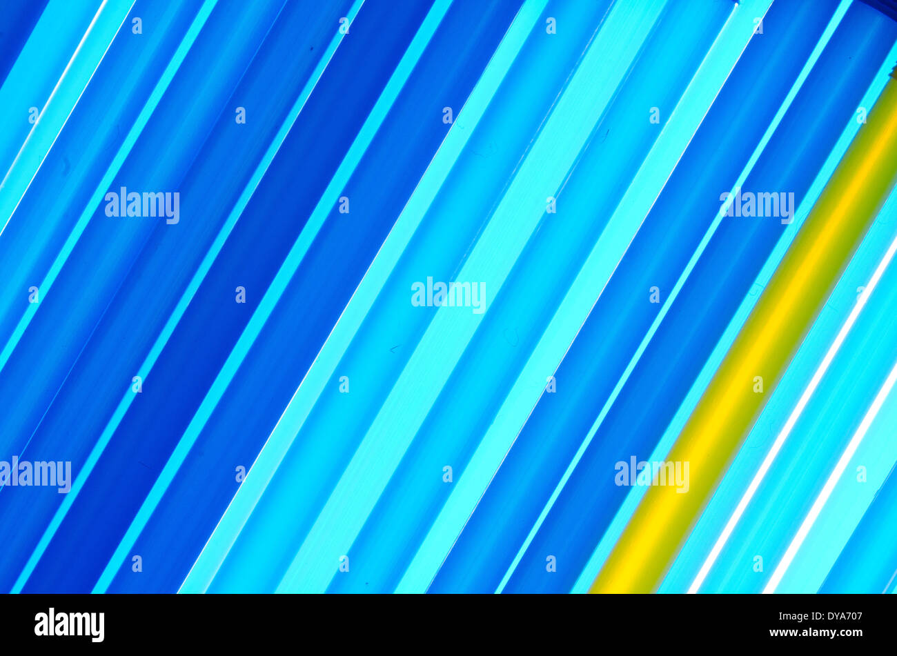 Dark straws hi-res stock photography and images - Alamy