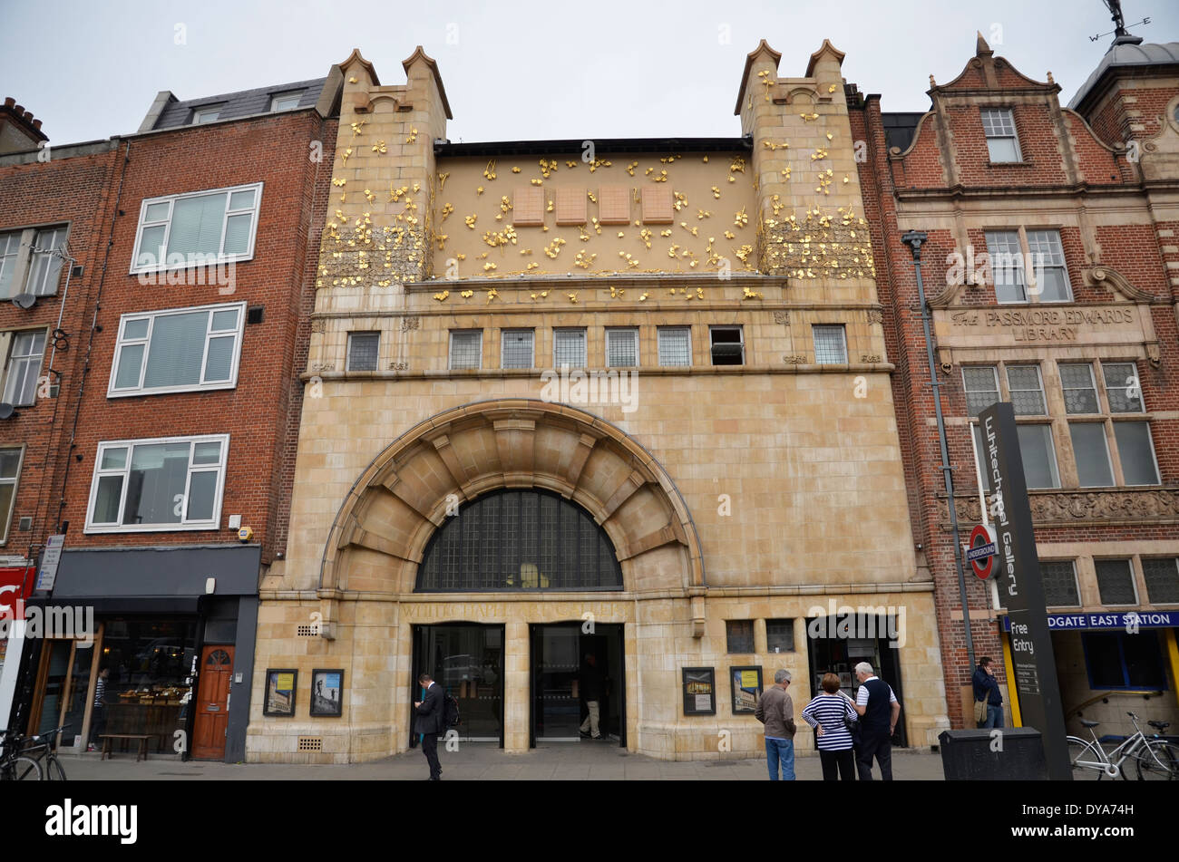 The Whitechapel Art Gallery in Whitechapel High Street, London Stock ...