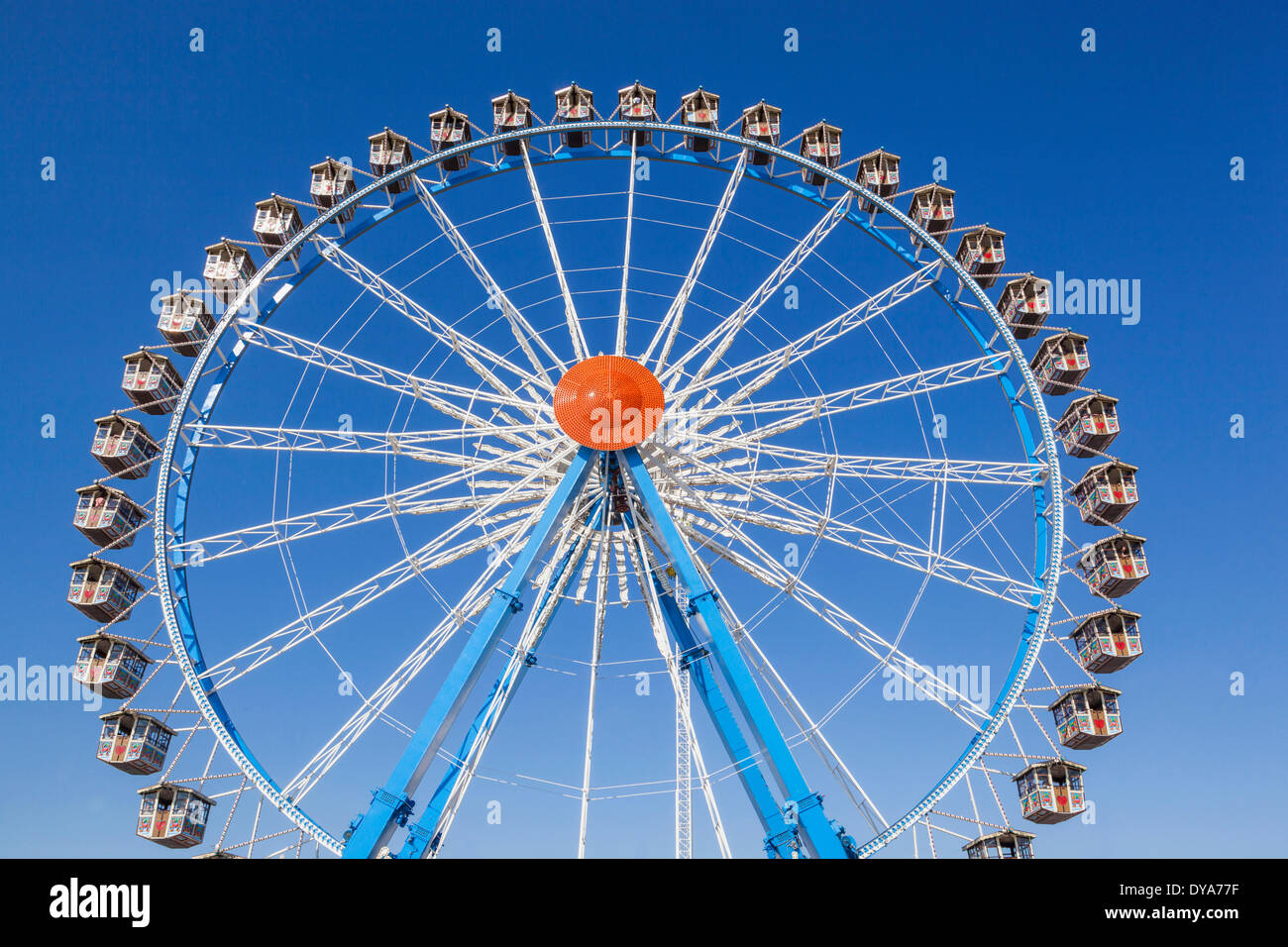 Germany, Bavaria, Munich, Oktoberfest, Funfair, Giant Ferris Wheel ...