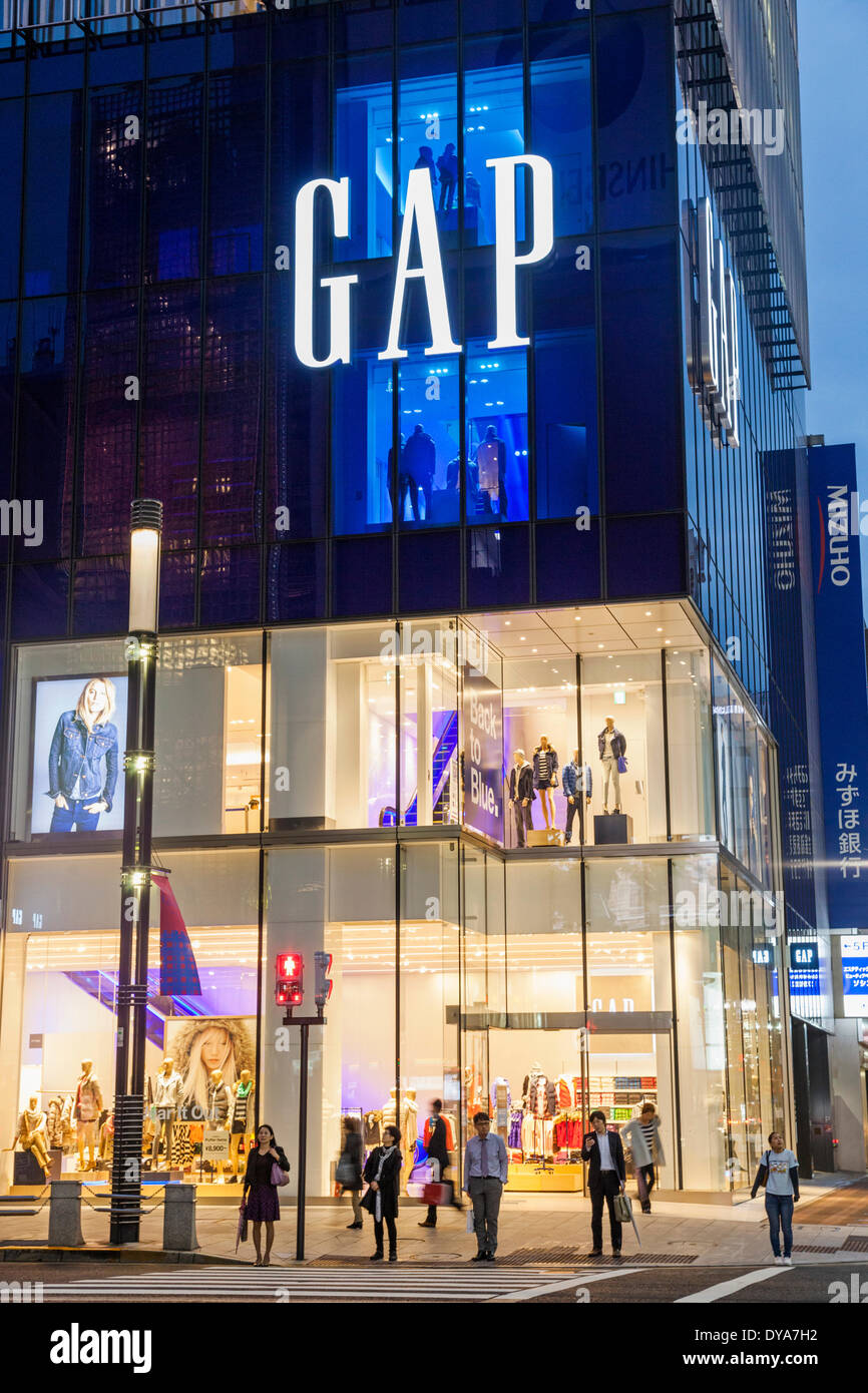 Gap store asia hi-res stock photography and images - Alamy