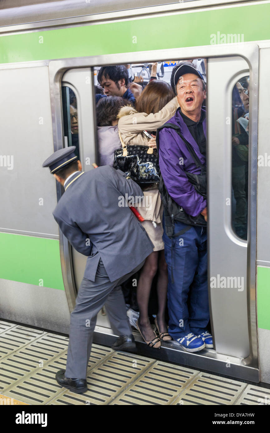 Japan, Honshu, Kanto, Tokyo, Shinjuku Station, Rush Hour Crowds Stock ...