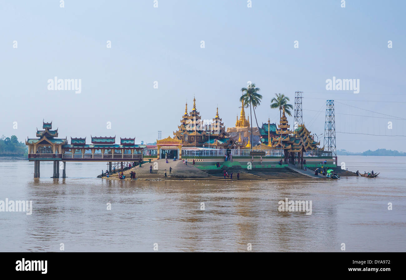 Rangoon river hi-res stock photography and images - Alamy