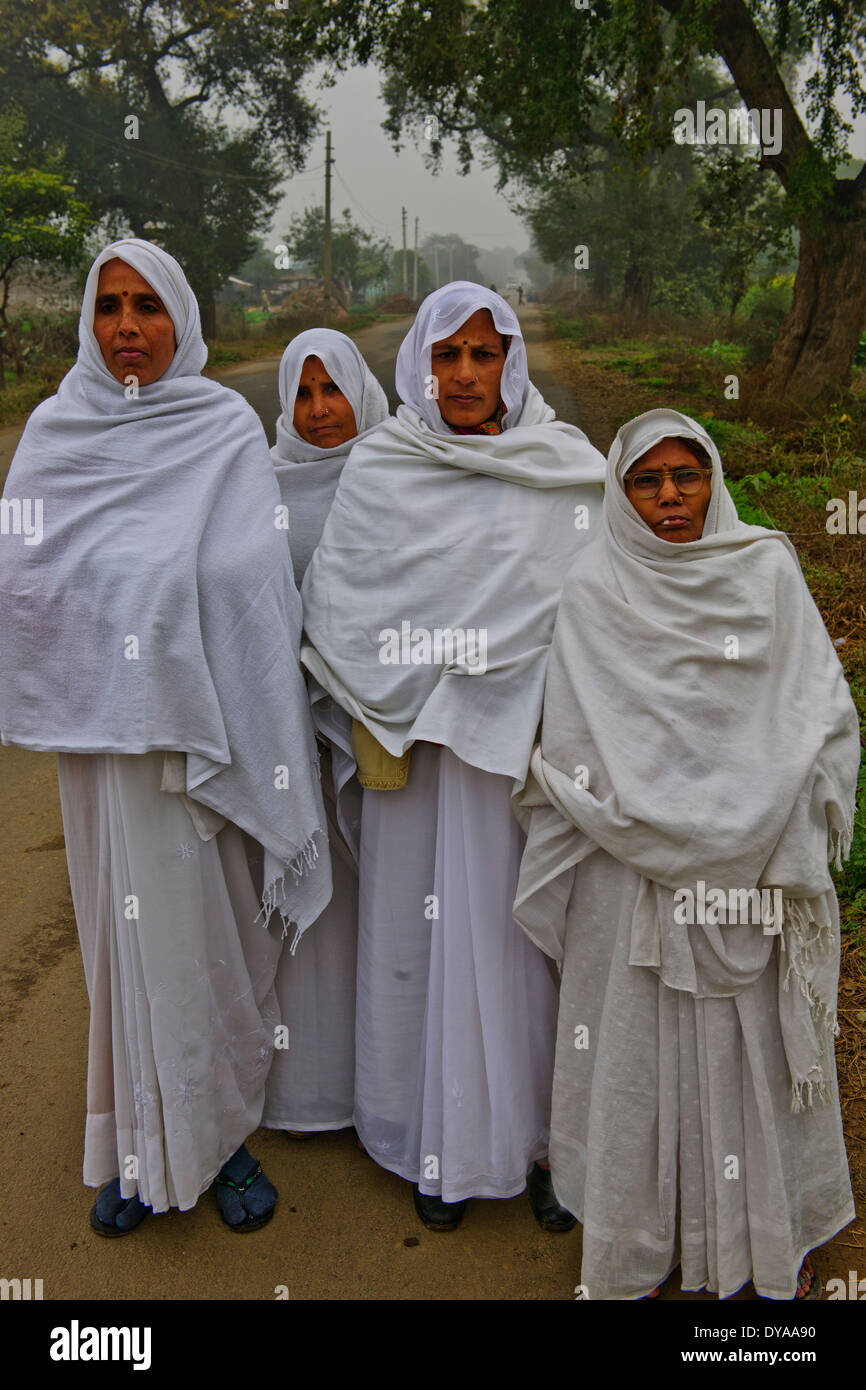 Jain Women Stock Photos & Jain Women Stock Images - Alamy