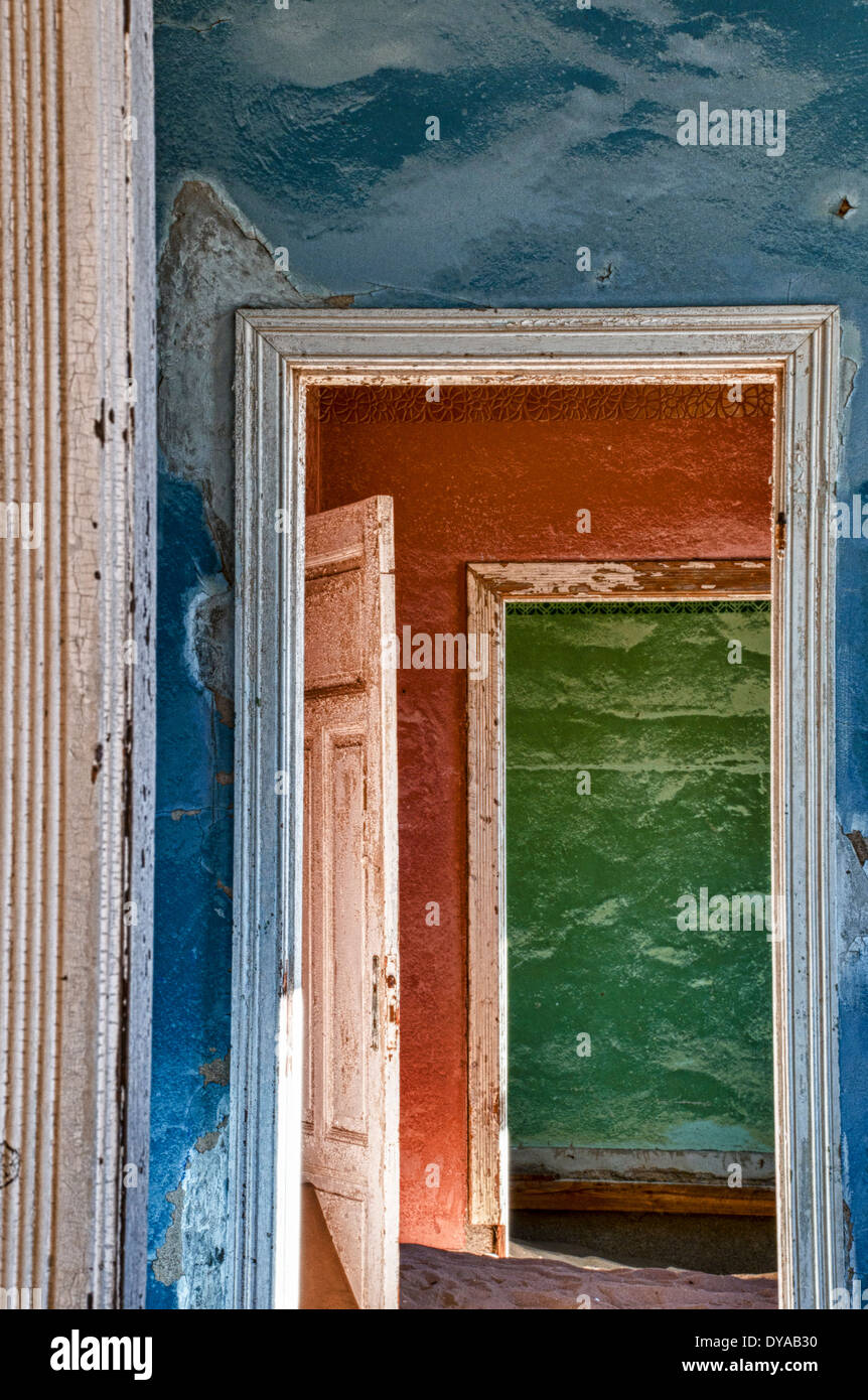 Open Door And Opportunity High Resolution Stock Photography and Images ...