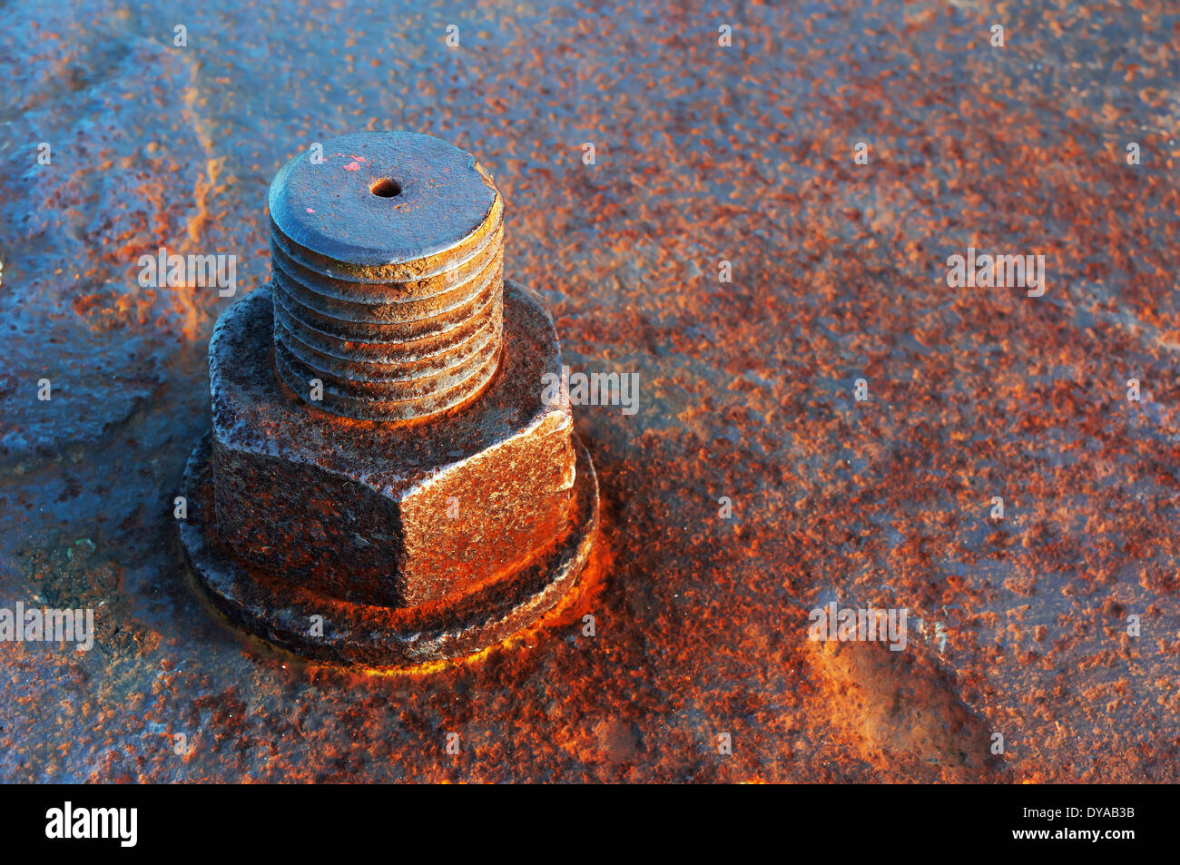 Screw head hi-res stock photography and images - Alamy