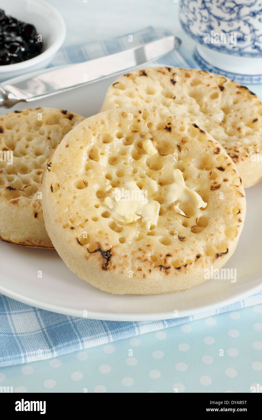 English hot toasted crumpets hi-res stock photography and images - Alamy