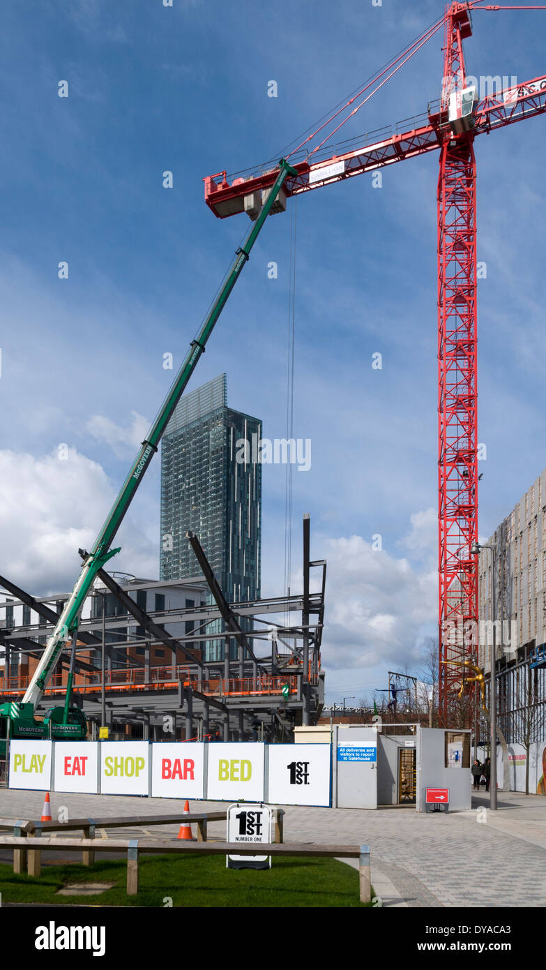 Cranes on the First Street development with the Beetham (Hilton) Tower ...