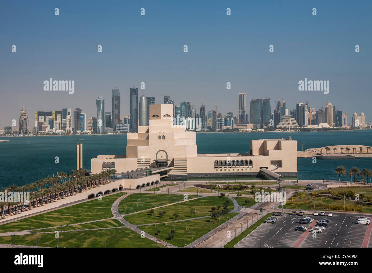 Islamic architecture skyline hi-res stock photography and images - Alamy