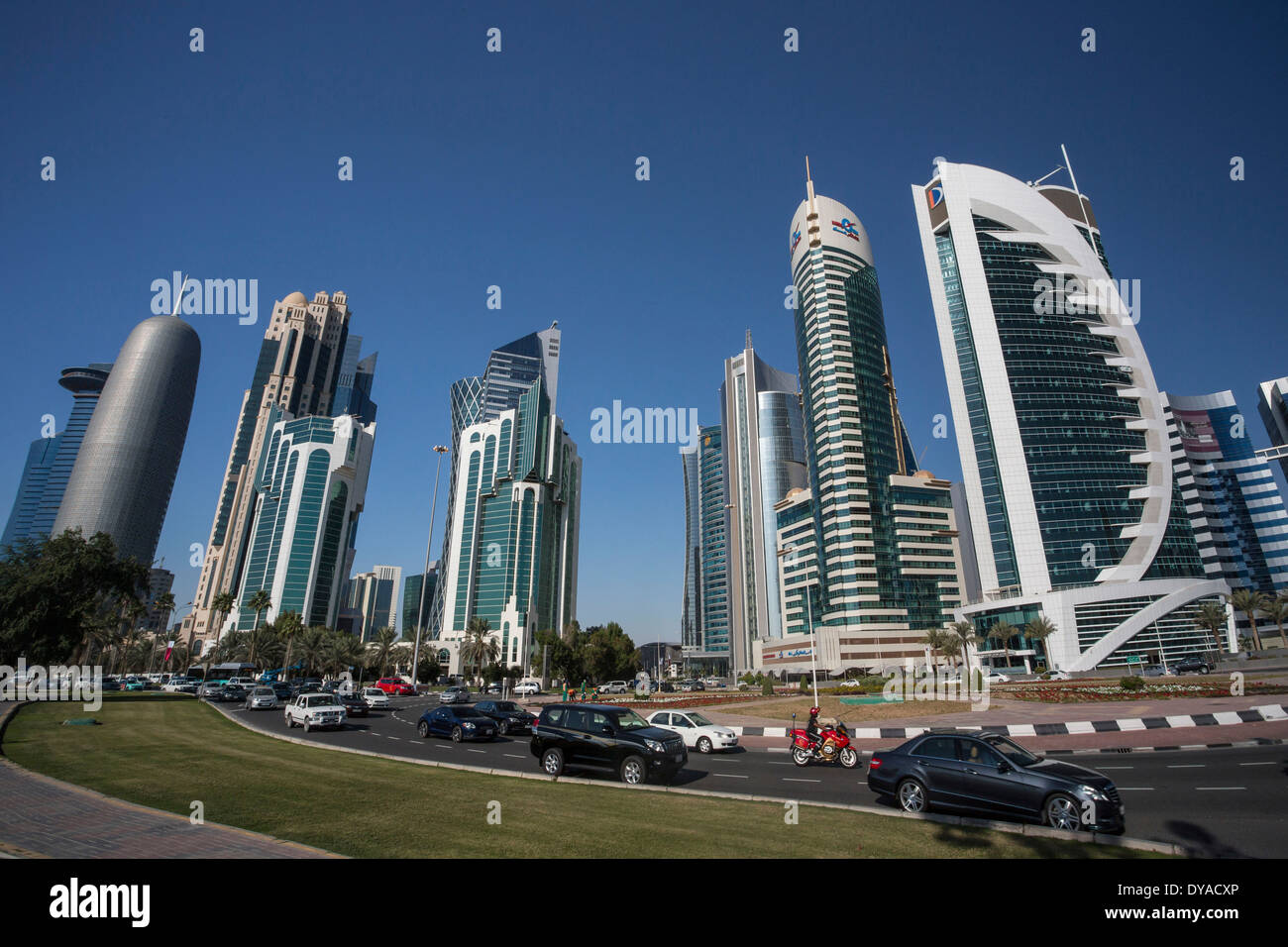 Corniche road doha hi-res stock photography and images - Alamy