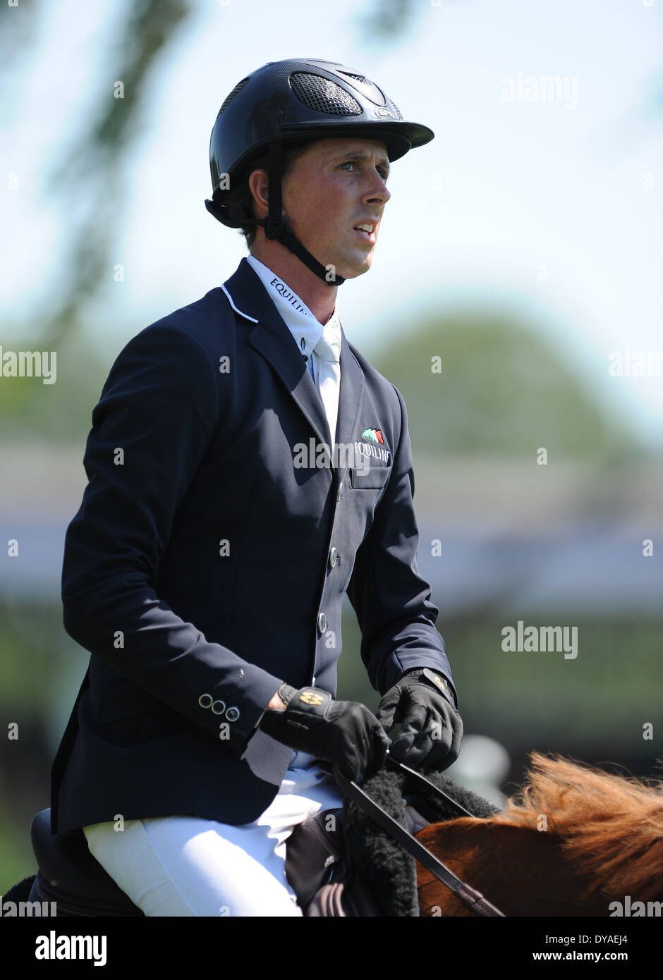 Show jumper hi-res stock photography and images - Alamy