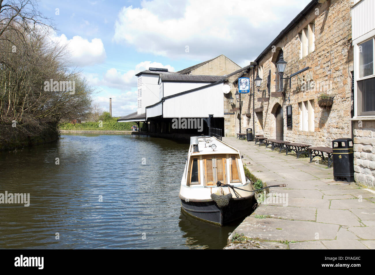 Leeds Liverpool Canal and the Weaver's Triangle at Burnley, Lancashire ...