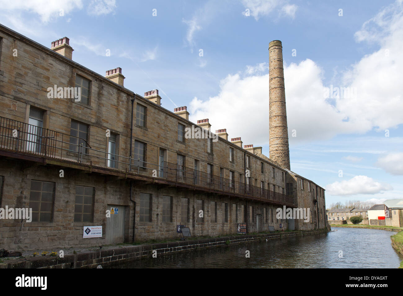 Leeds Liverpool Canal and the Weaver's Triangle at Burnley, Lancashire ...
