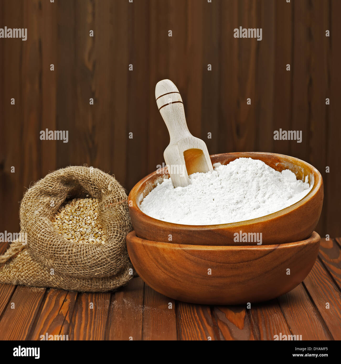 Bag of wheat flour hi-res stock photography and images - Alamy