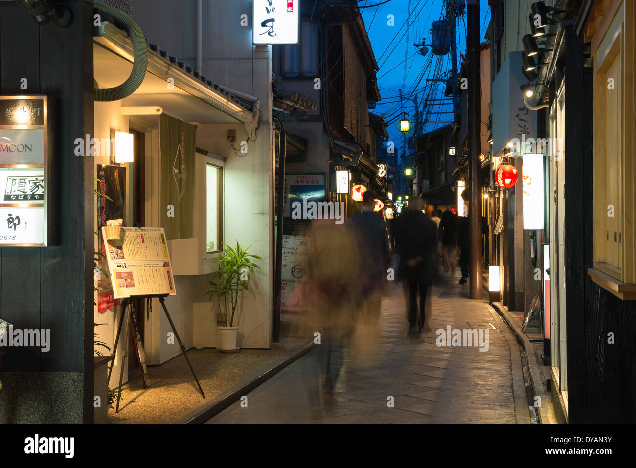 Pontocho alley kyoto hi-res stock photography and images - Alamy