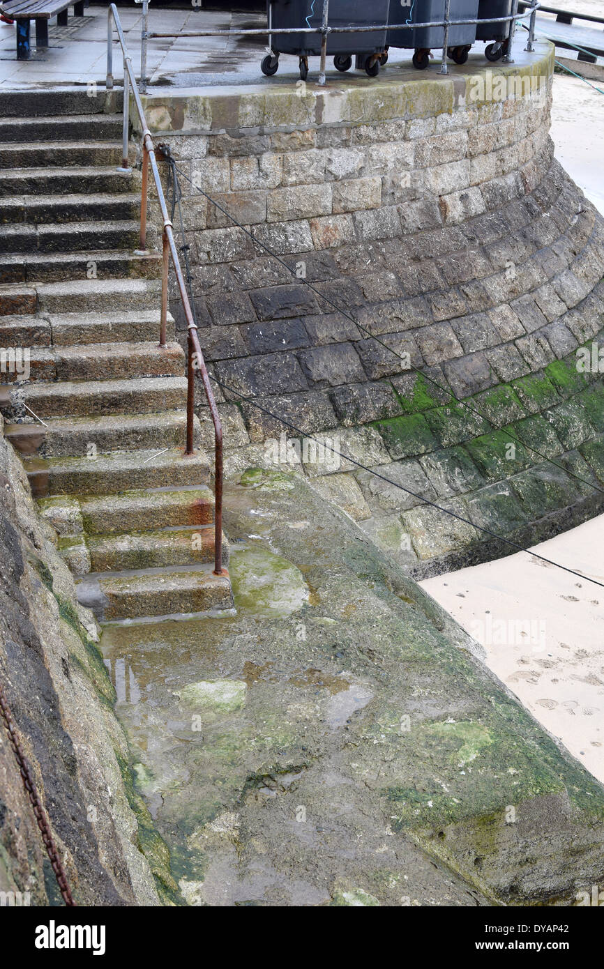 Granite steps hi-res stock photography and images - Alamy