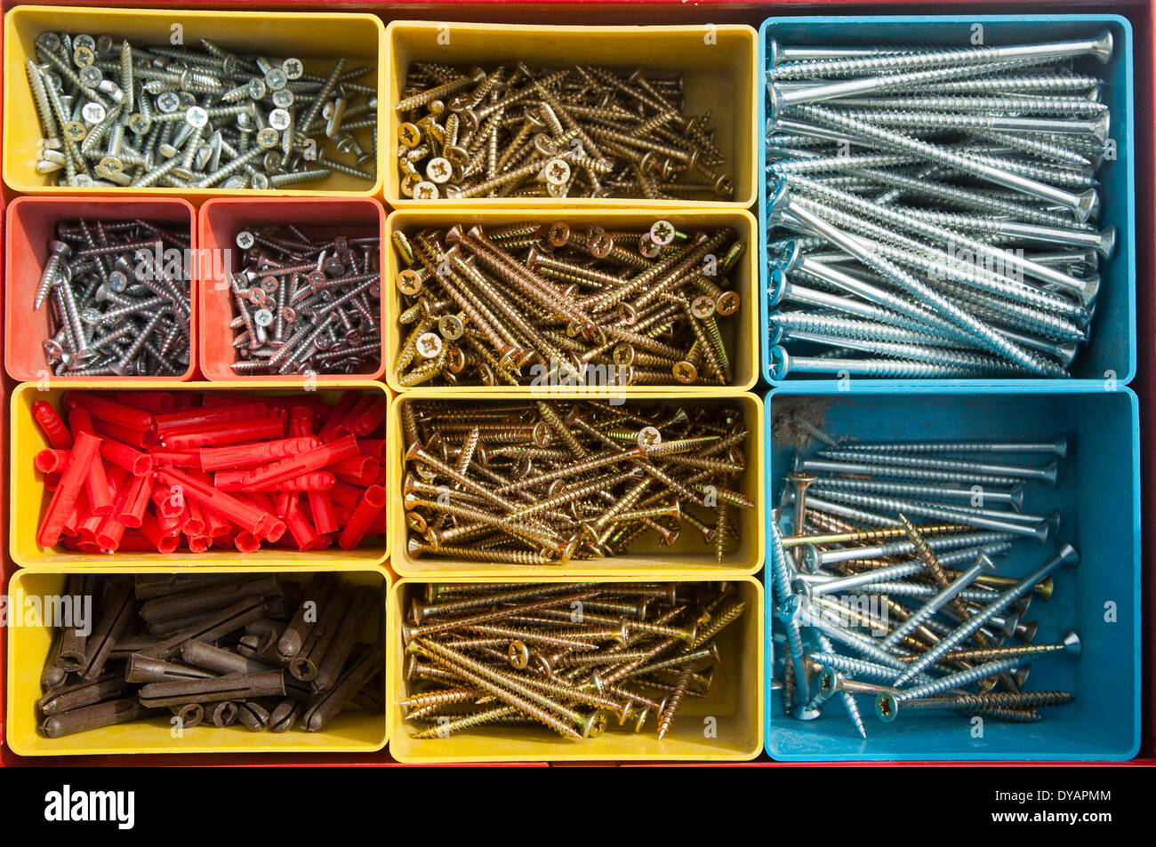Metal screws hi-res stock photography and images - Alamy