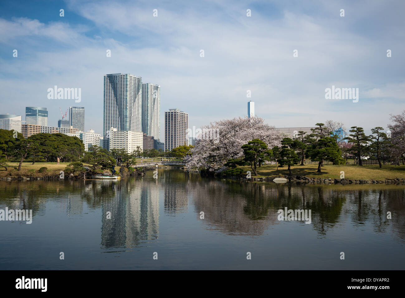 Hamarikyu onshi teien hi-res stock photography and images - Alamy