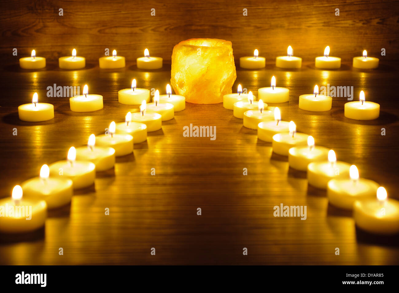 Candle and lights hi-res stock photography and images - Alamy
