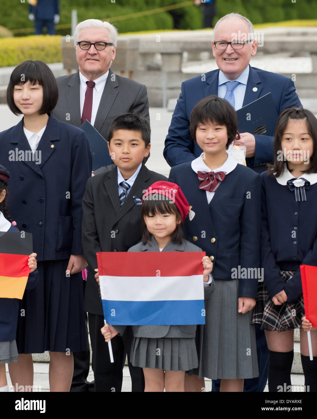 Foreign children in china hi-res stock photography and images - Alamy