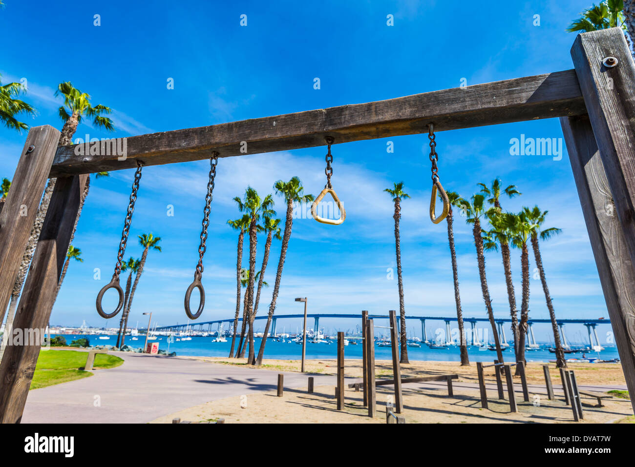 Outdoor exercise station hi-res stock photography and images - Alamy