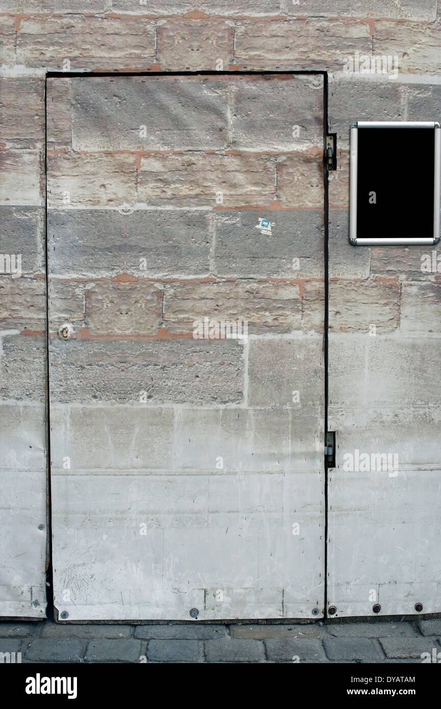 Door prop hi-res stock photography and images - Alamy