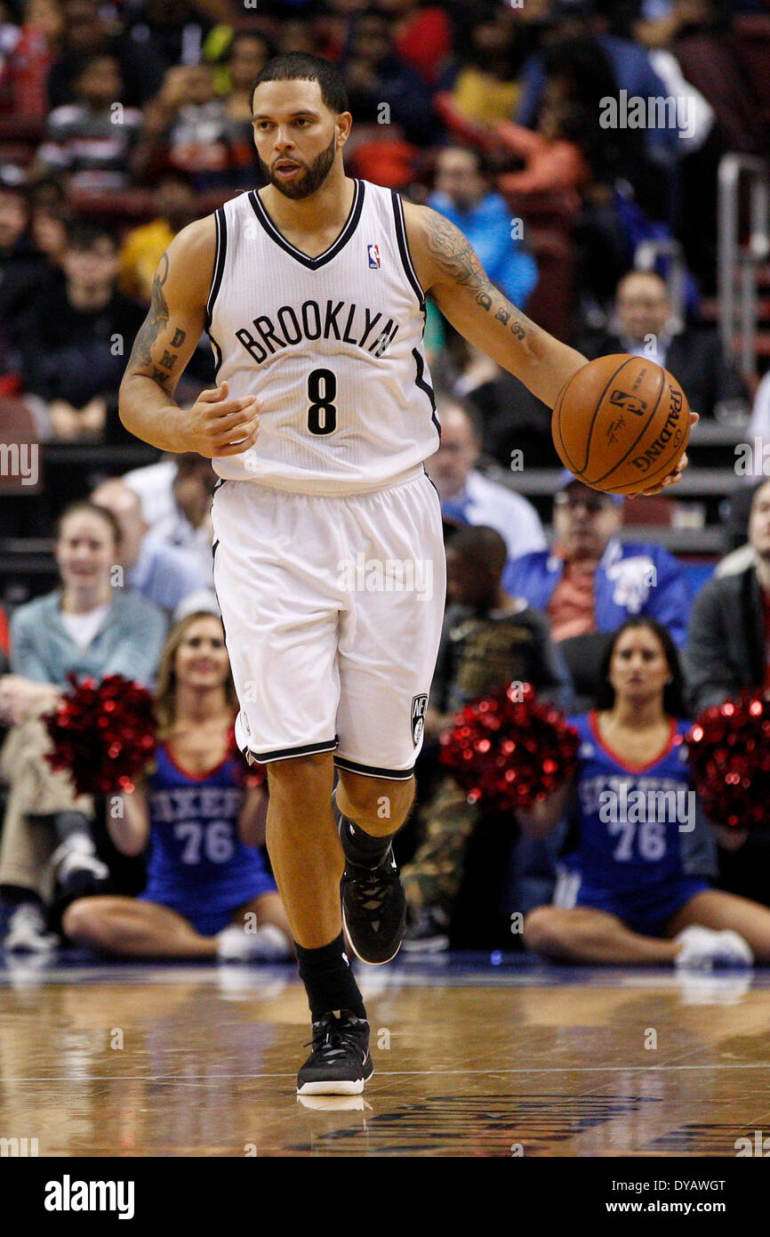 Guard nets hi-res stock photography and images - Alamy