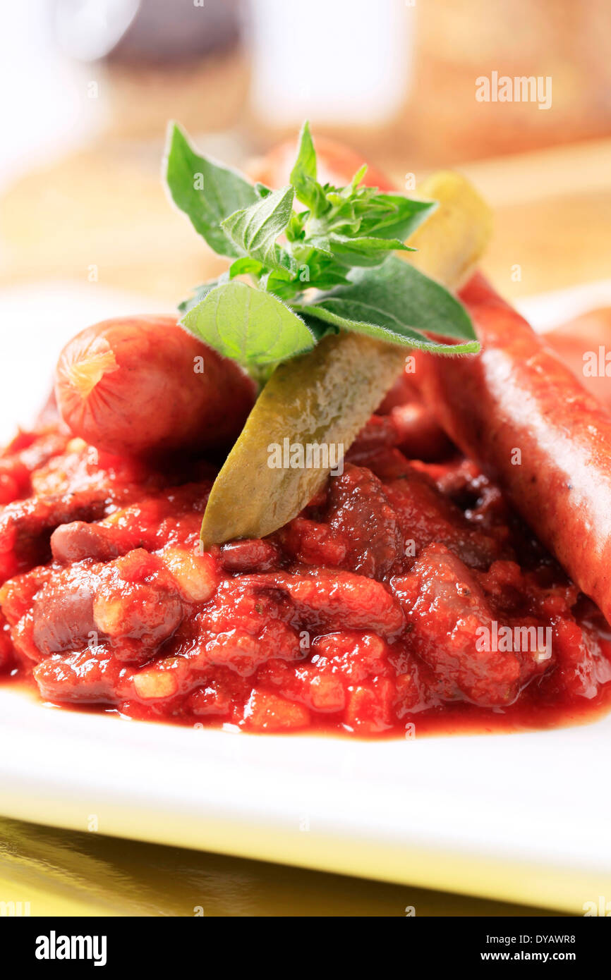 Red bean chili and sausages - detail Stock Photo - Alamy