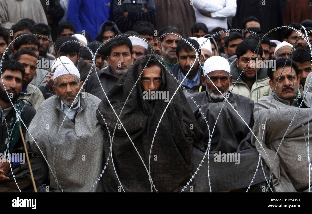 Chadoora hi-res stock photography and images - Alamy