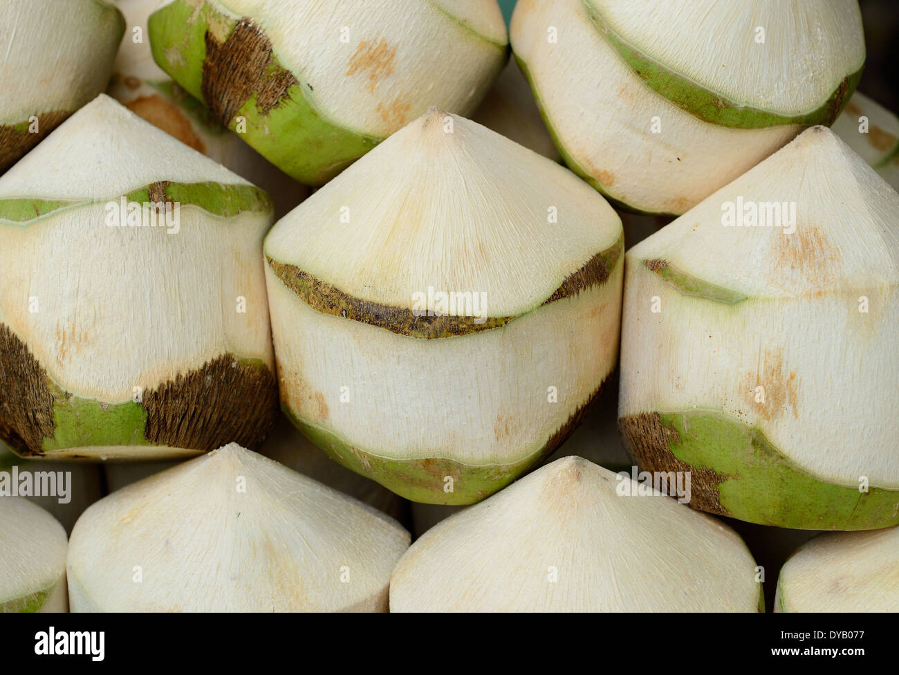 Cook coconut hi-res stock photography and images - Alamy