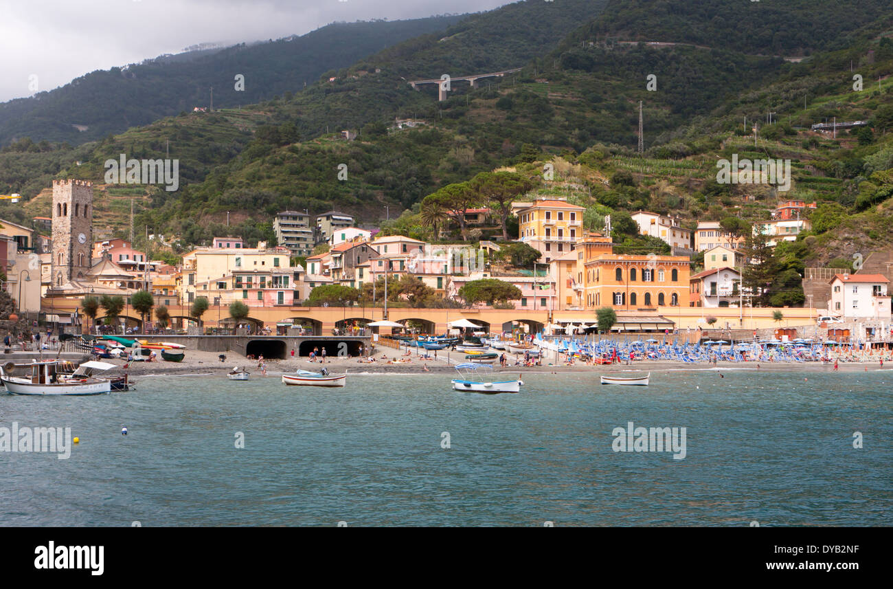 Summer monterosso village beach hi-res stock photography and images - Alamy