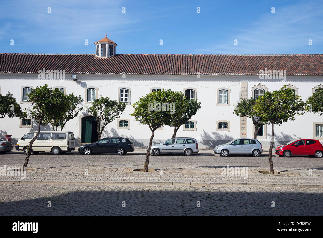 Faro se cathedral square hi-res stock photography and images - Alamy