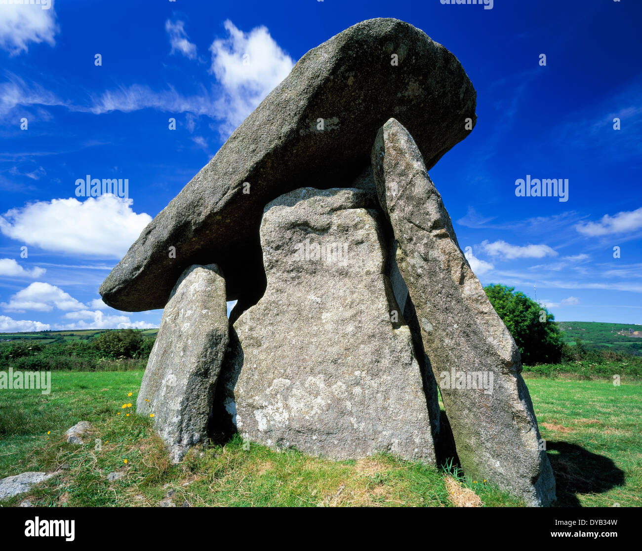 Trethevy quoit cornwall hi-res stock photography and images - Alamy