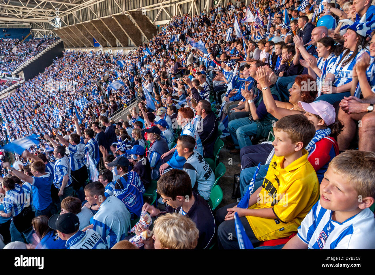 Brighton hove albion fans division hi-res stock photography and images ...