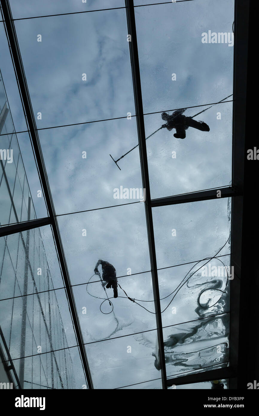 High Level Glass Cleaning Stock Photo - Alamy