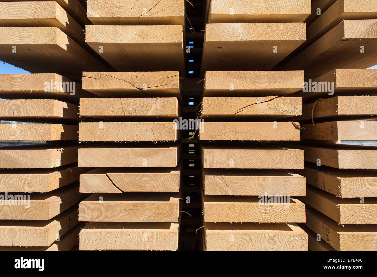 Stack of new wooden studs at the lumber yard Stock Photo - Alamy