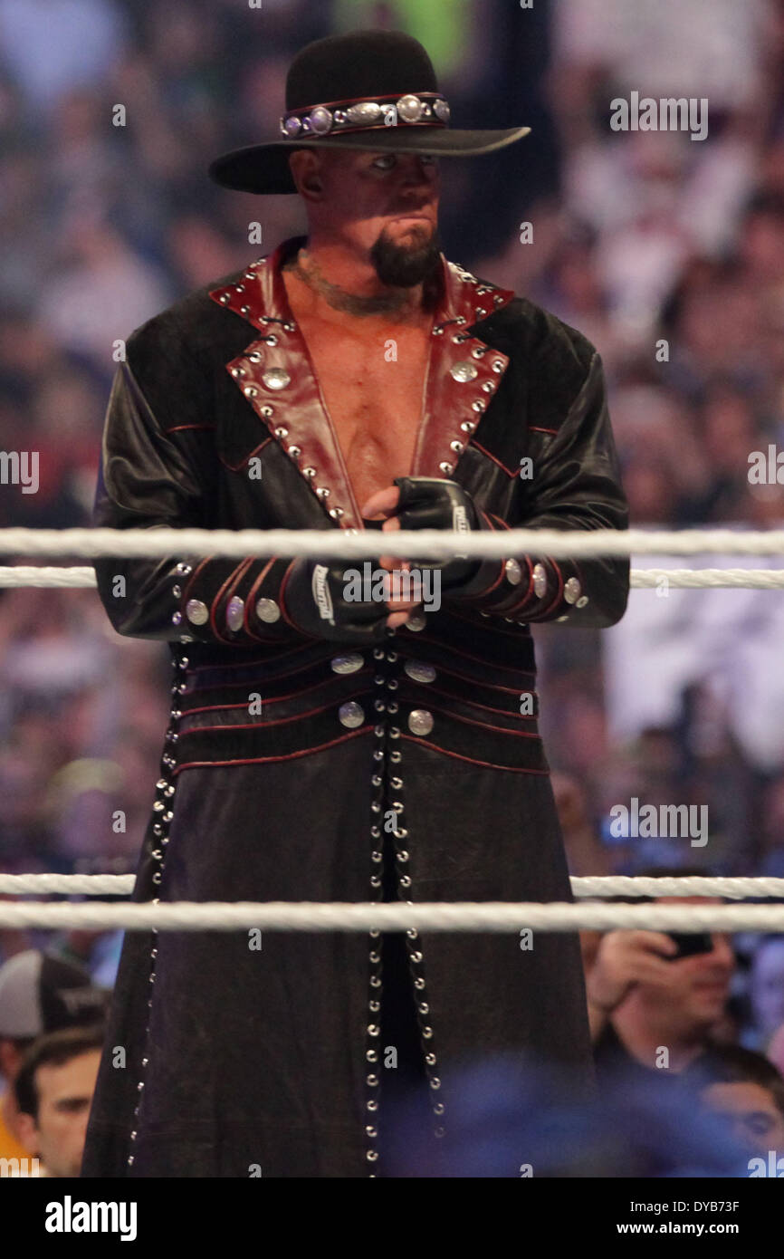 New Orleans, Louisiana, USA. 6th Apr, 2014. THE UNDERTAKER enters the ...