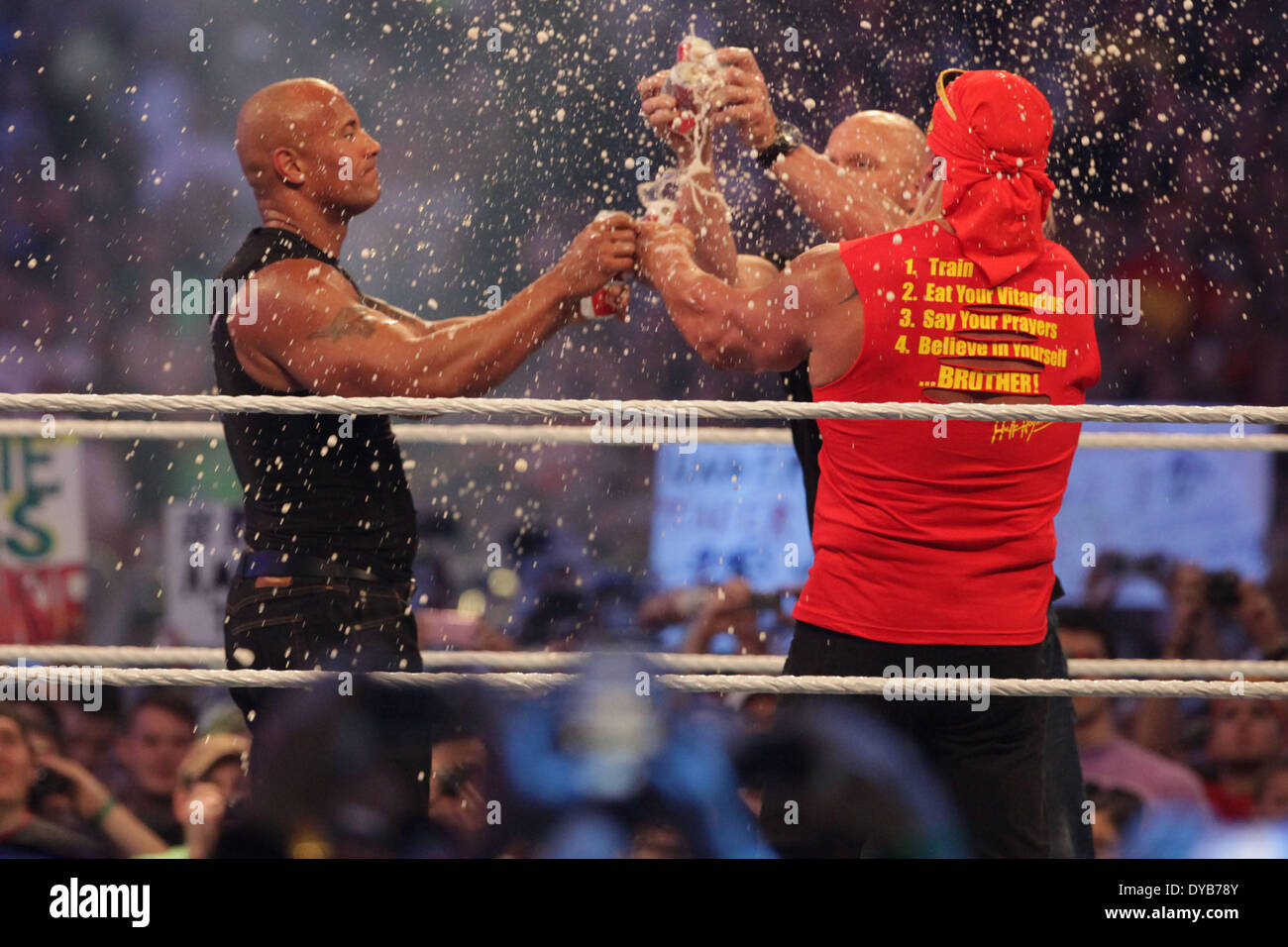 Steve austin and hulk hogan hi-res stock photography and images - Alamy Steve austin and hulk hogan hi-res stock photography and images - Alamy
