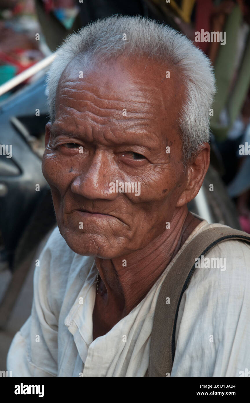 Cambodian man hi-res stock photography and images - Alamy