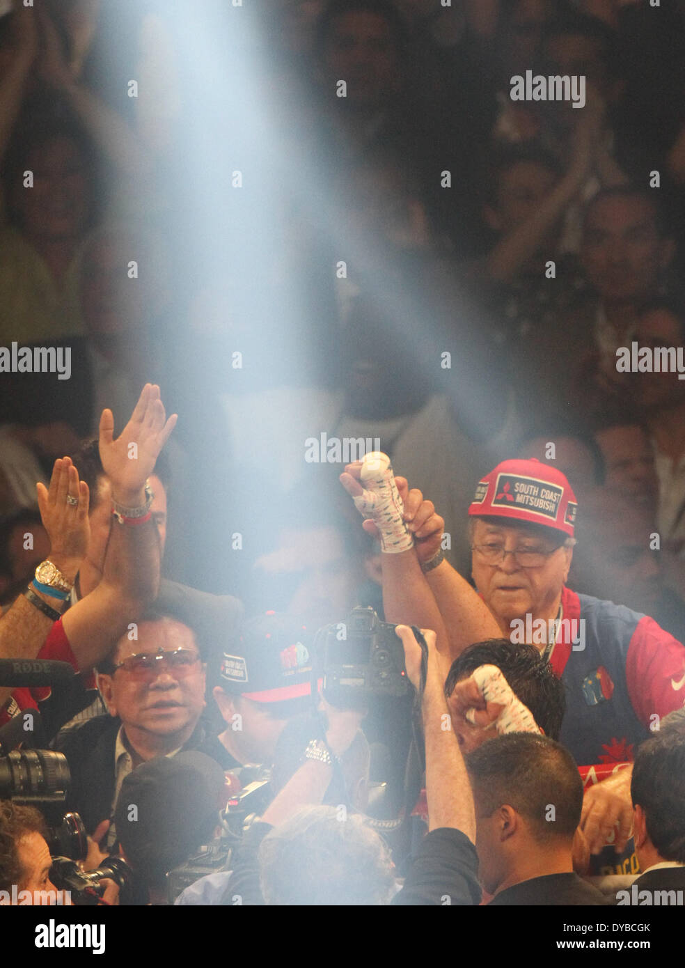 Las Vegas, Nevada, USA. 12th Apr, 2014. Just over 15,600 boxing fans ...