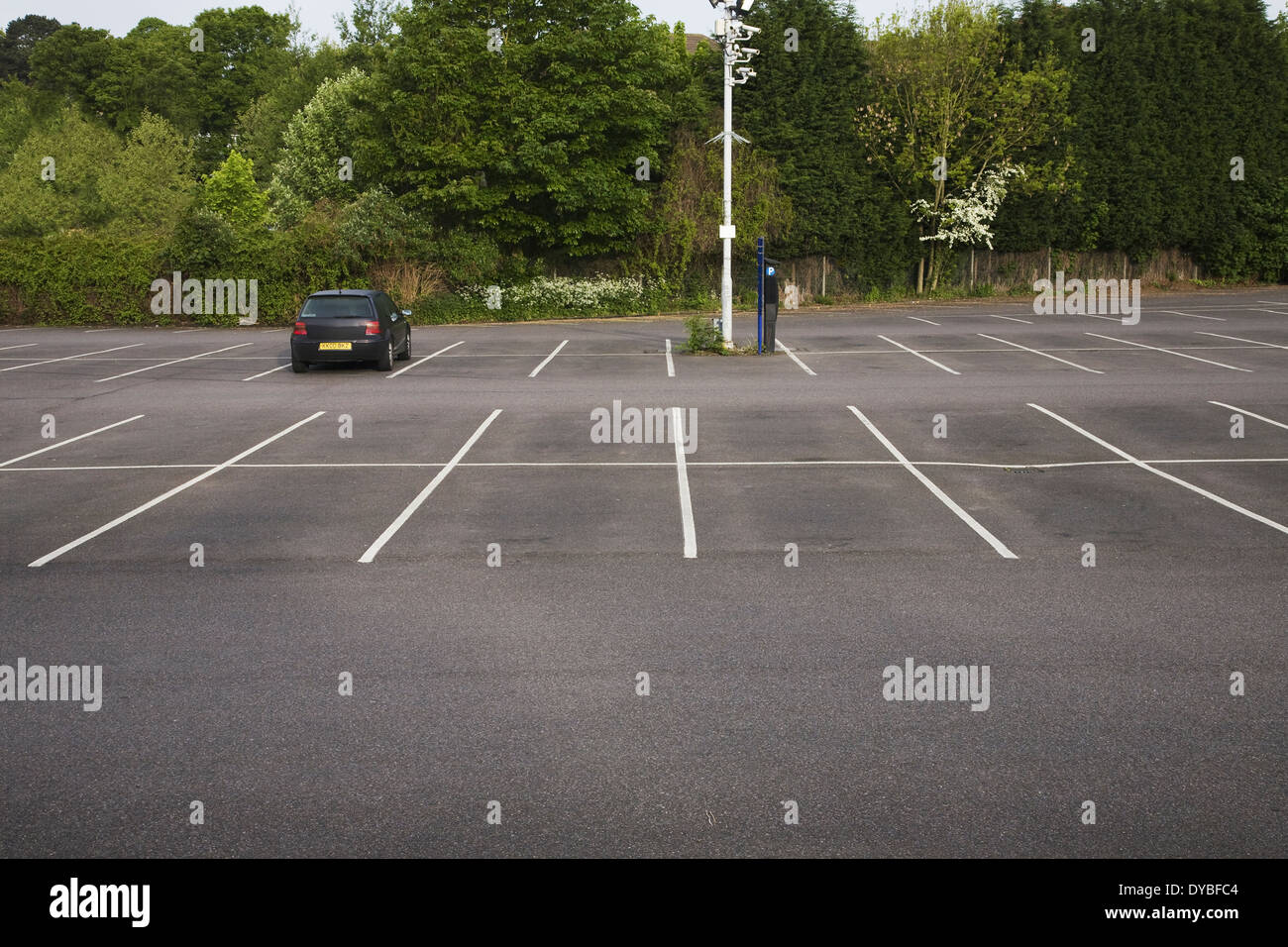 Empty car parking space hi-res stock photography and images - Alamy